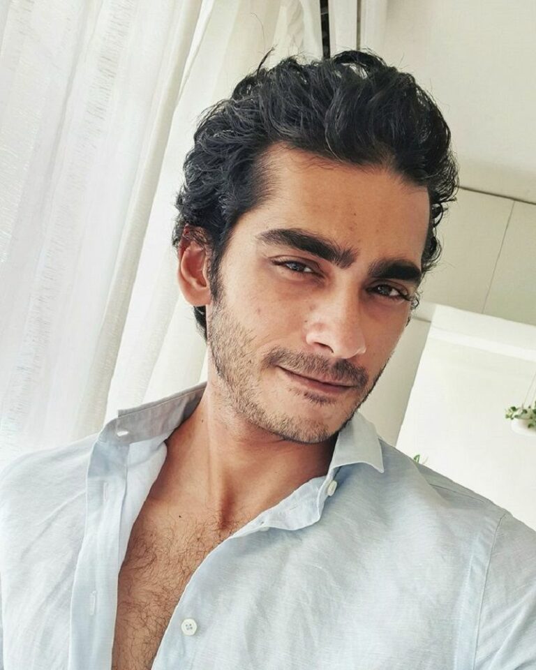 Emergency Actors, Cast & Crew » StarsUnfolded