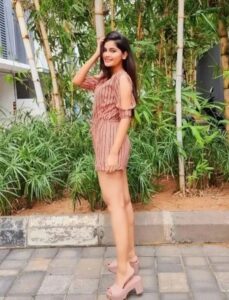 Queency Stanly (Bigg Boss Tamil 6) Height, Age, Boyfriend, Family ...