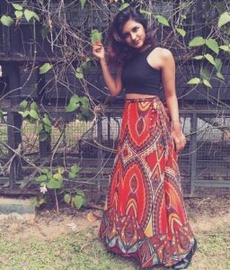 Nivaashiyni (Bigg Boss Tamil 6) Height, Age, Boyfriend, Family ...