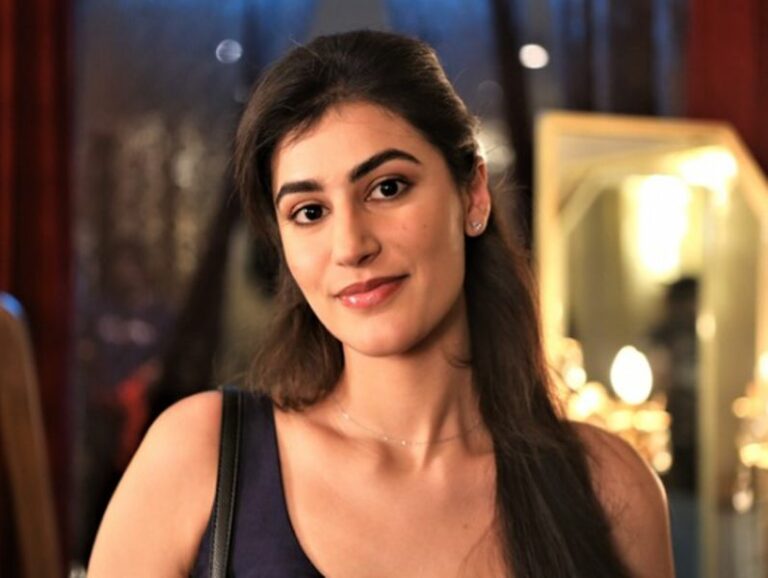 Sonia Rathee Height, Age, Boyfriend, Family, Biography & More ...