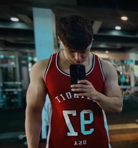 Lukanand Kshetrimayum Height, Age, Girlfriend, Family, Biography & More » StarsUnfolded