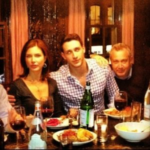 Dr Mike Varshavski Age, Girlfriend, Family, Biography & More ...