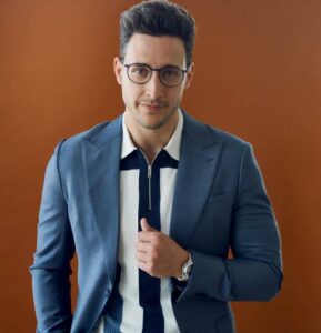 Dr Mike Varshavski Age, Girlfriend, Family, Biography & More ...