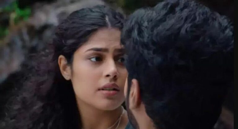 Faria Abdullah Height, Age, Boyfriend, Family, Biography & More ...