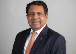 Anand Kripalu Age, Wife, Children, Family, Biography & More » StarsUnfolded