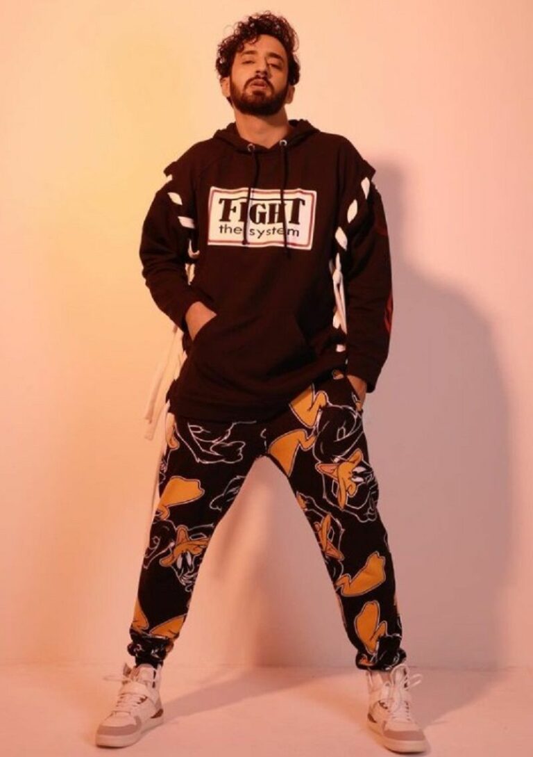 Jeeva Height, Age, Girlfriend, Family, Biography & More » StarsUnfolded