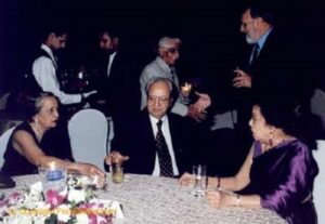 Pran (Actor) Age, Death, Wife, Family, Biography & More » StarsUnfolded