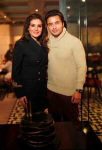 Resham (actress) Age, Husband, Family, Biography & More » StarsUnfolded