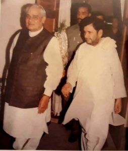 Sharad Yadav Age, Caste, Death, Family, Biography & More » StarsUnfolded