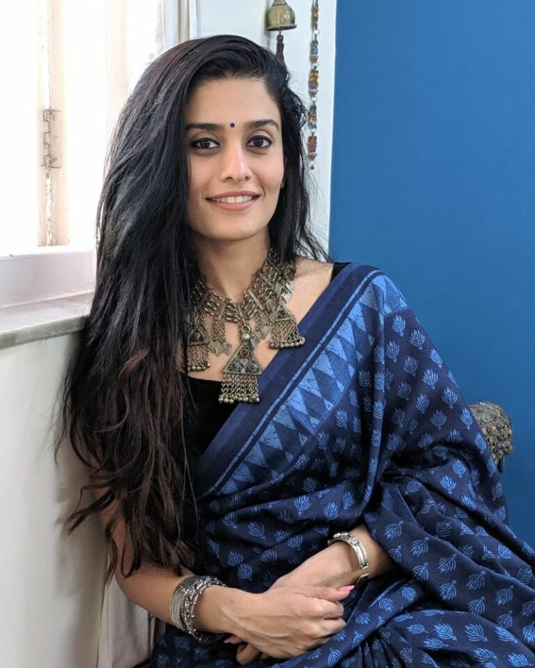 Sonal Devraj Age, Boyfriend, Family, Biography & More » StarsUnfolded