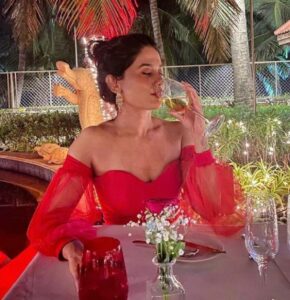 Sonal Devraj Age, Boyfriend, Family, Biography & More » StarsUnfolded