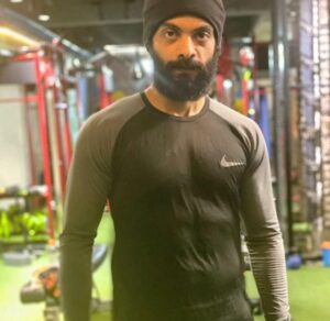 Vinoth Kishan Age, Family, Biography & More » StarsUnfolded