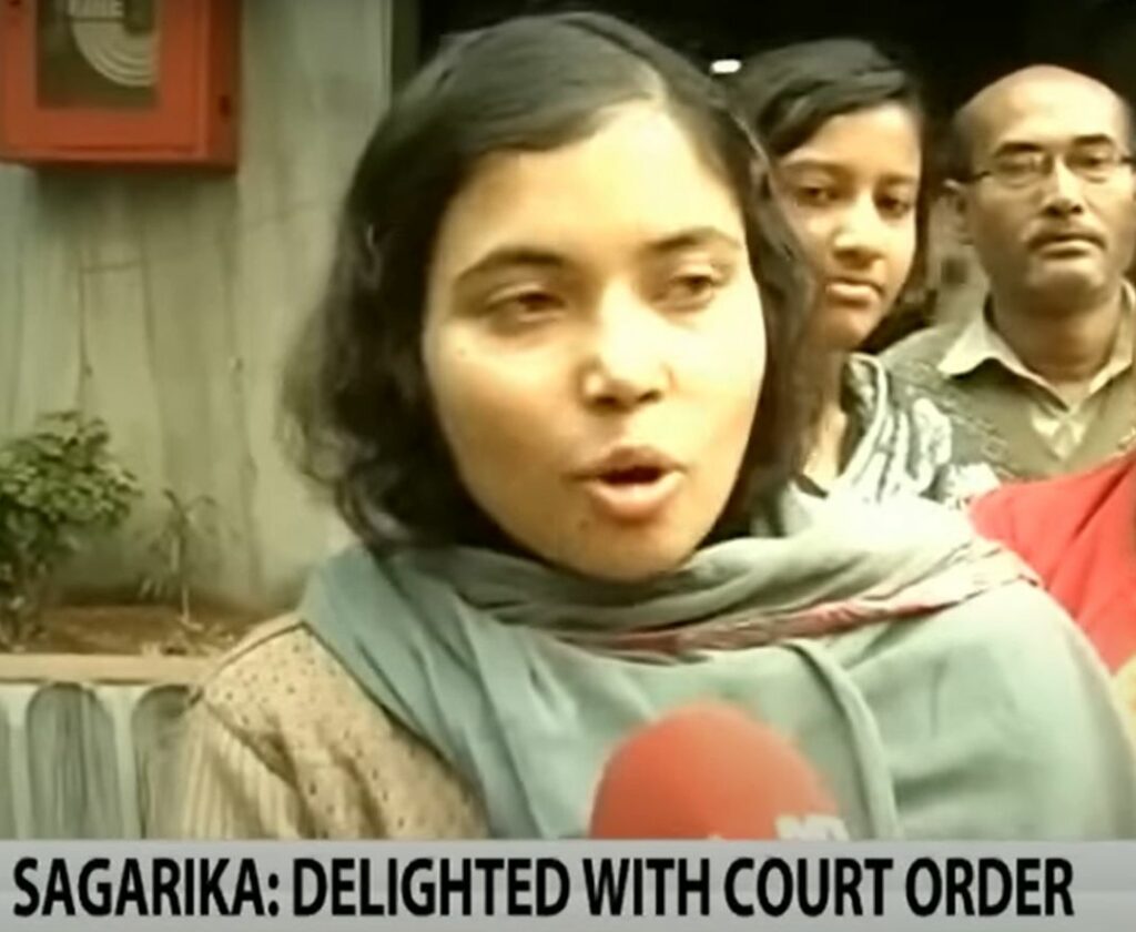 Sagarika Bhattacharya Age, Husband, Family, Biography & More » StarsUnfolded