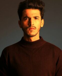 Jehanabad Actors, Cast & Crew » StarsUnfolded