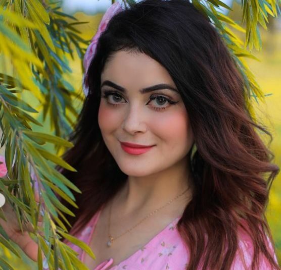 Daizy Aizy Age, Boyfriend, Family, Biography & More » StarsUnfolded