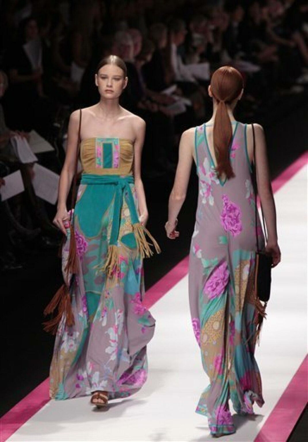 Giles Deacon Age, Girlfriend, Family, Biography & More » StarsUnfolded