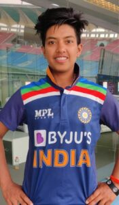 Monica Patel Height, Age, Family, Biography & More » StarsUnfolded