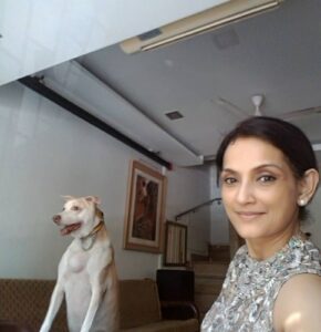 Rajeshwari Sachdev Age, Husband, Family, Biography & More » StarsUnfolded