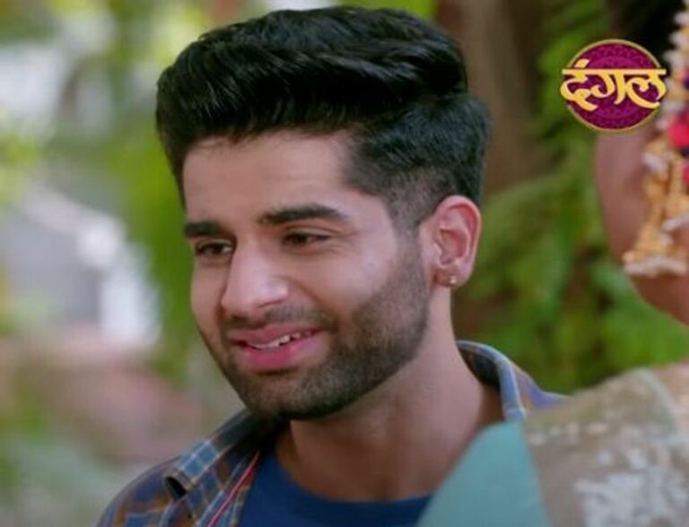 Tushar Dhembla Age, Girlfriend, Family, Biography & More » StarsUnfolded