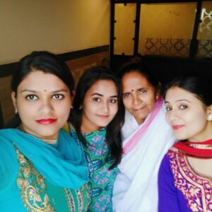 Gulab Devi Age, Husband, Family, Biography & More » StarsUnfolded