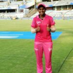 Dayalan Hemalatha Height, Age, Boyfriend, Husband, Children, Family ...