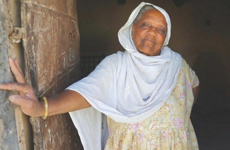 Hirabai Ibrahim Lobi Caste, Husband, Children, Family, Biography & More ...