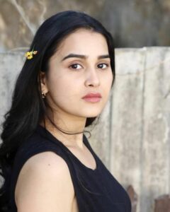 Anushka Kaushik Height, Age, Boyfriend, Family, Biography & More » StarsUnfolded