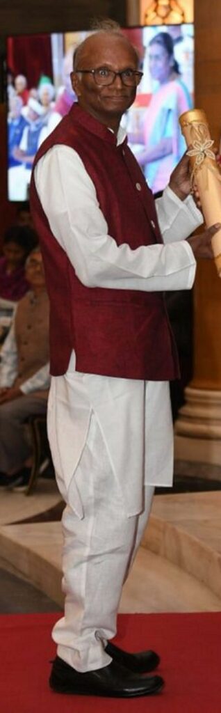 Deepak Dhar Age, Wife, Children, Family, Biography & More » StarsUnfolded