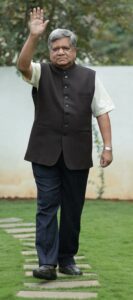 Jagadish Shettar Age, Caste, Wife, Children, Family, Biography ...