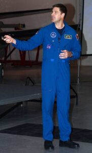 Jeremy Hansen Height, Age, Wife, Family, Biography & More » StarsUnfolded