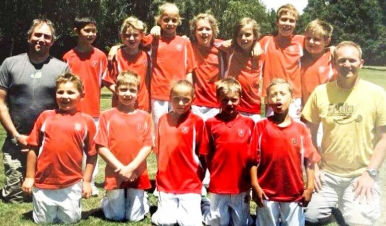 Amelia Kerr (New Zealand Cricketer) Height, Age, Family, Biography ...