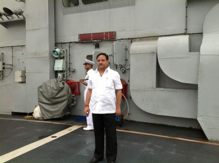 Mahesh Joshi Age, Caste, Wife, Children, Family, Biography & More ...