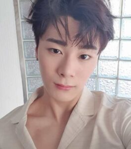 Moon Bin Height, Age, Death, Girlfriend, Family, Biography & More ...