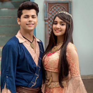 Siddharth Nigam Height, Age, Girlfriend, Family, Biography & More » StarsUnfolded