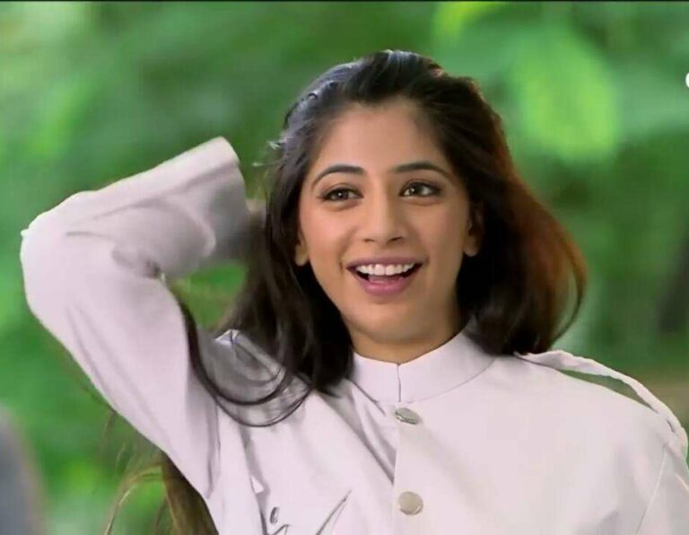 Snehal Rai Height, Age, Husband, Family, Biography & More » StarsUnfolded