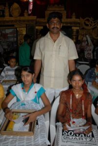 D. K. Suresh Age, Caste, Wife, Children, Family, Biography & More ...