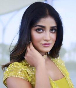 Dimple Hayathi Height, Age, Husband, Family, Biography & More ...