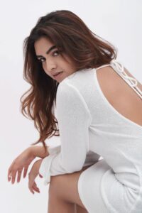 Disha Gupta Height, Age, Biography » StarsUnfolded