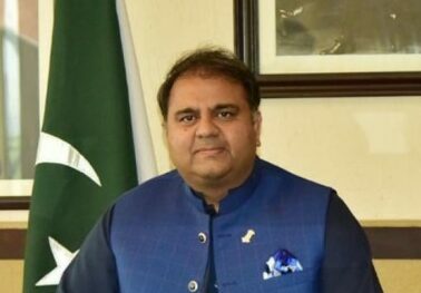 Fawad Chaudhry Age, Caste, Wife, Children, Family, Biography & More ...