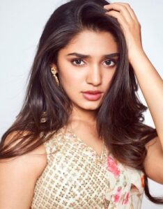 Krithi Shetty Height, Age, Boyfriend, Family, Biography & More ...