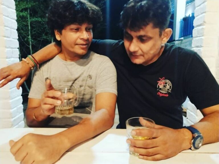 Sanjeev Tyagi Age, Wife, Family, Biography & More » StarsUnfolded