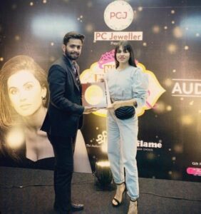 Simran Khosla Height, Age, Husband, Family, Biography & More ...