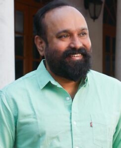 Ajayante Randam Moshanam (ARM) Actors, Cast & Crew » StarsUnfolded