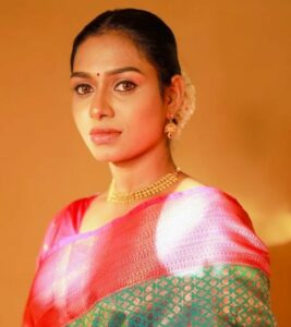 Thendral Raghunathan Height, Age, Boyfriend, Family, Biography & More ...