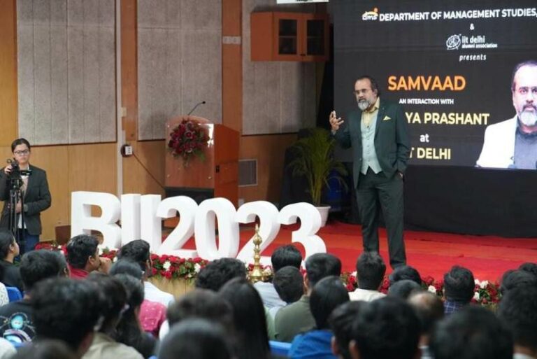 Acharya Prashant Age, Wife, Family, Biography » StarsUnfolded