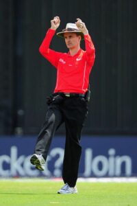 Billy Bowden Height, Age, Wife, Children, Family, Biography & More ...