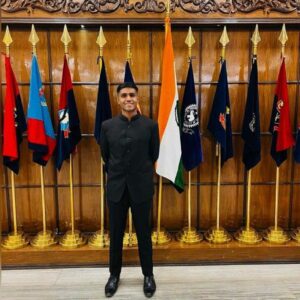 Manish Kumar (IPS) Age, Caste, Wife, Family, Biography & More ...