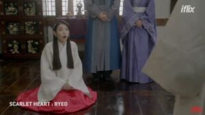 IU (singer) Height, Age, Boyfriend, Family, Biography & More ...