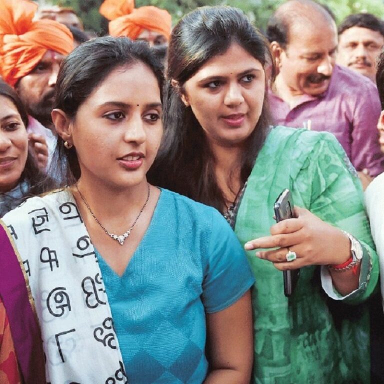 Pankaja Munde Age, Caste, Husband, Children, Family, Biography & More ...