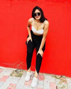 Priyanka Gupta (MTV Roadies 19) Age, Boyfriend, Family, Biography ...